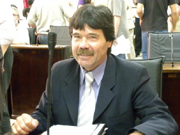 OMAR LÓPEZ: “FUE RARO EL FESTEJO DEL FRENTE DE TODOS” – Lanus Noticias